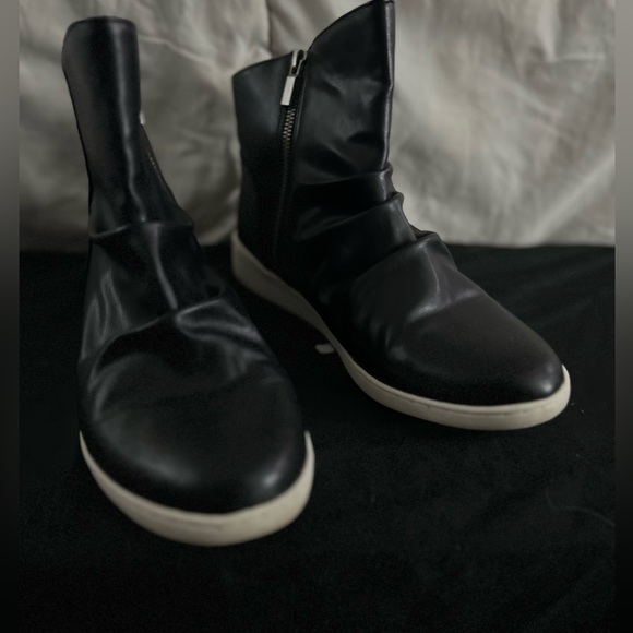 Adam Tucker | Shoes | Adam Tucker Unisex Boot M | Poshmark